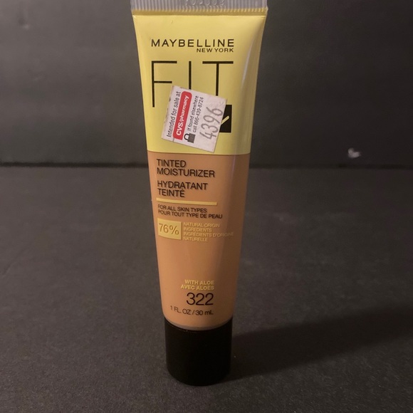 Maybelline | Makeup | Maybelline New York Fit Me Tinted Moisturizer ...
